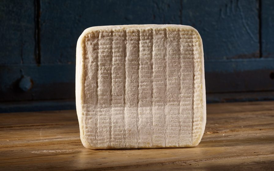 Buy Robiola Alta Langa Italian Cheese at Pong Cheese